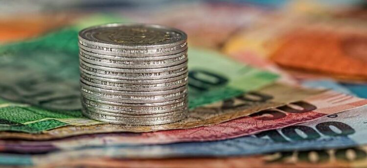 50 Smart Ways to Make Money in South Africa Online and Offline