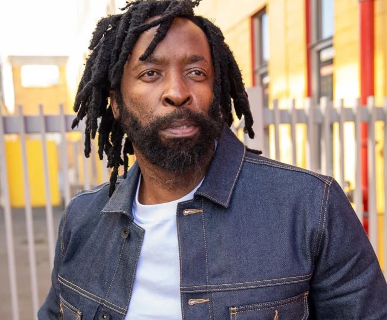 Dj Sbu Biography: Age, Early Life, Education, Family, Girlfriend, Career, Awards & Nominations ...